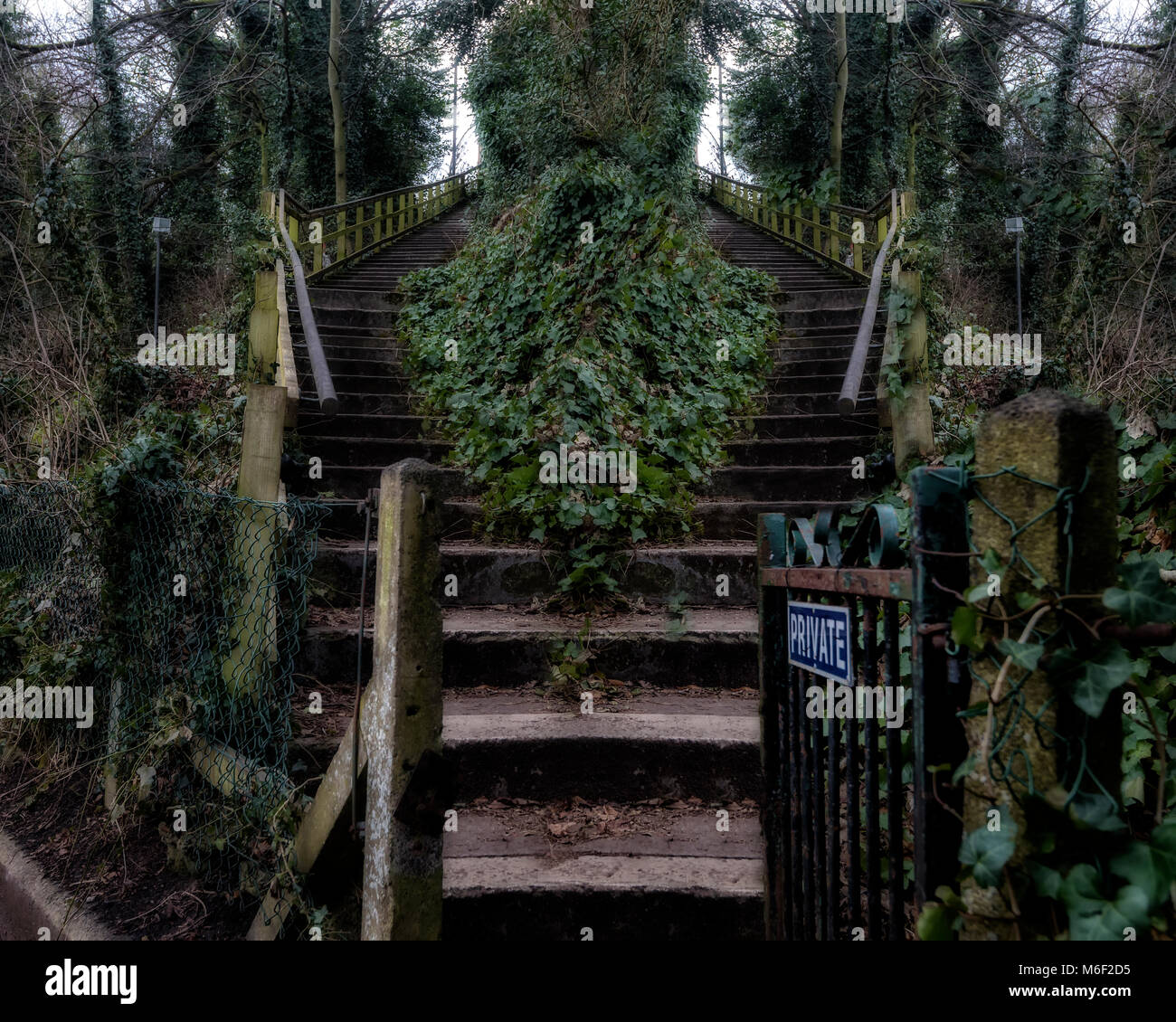 Private path hi-res stock photography and images - Alamy