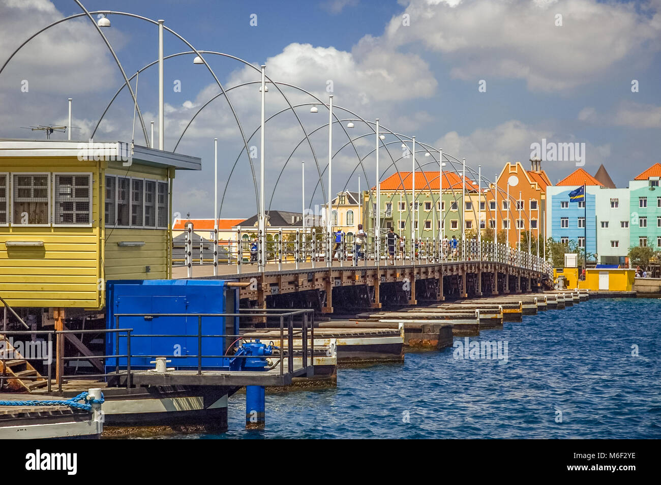 Queen Emma Bridge Willemstad, Curacao Stock Photo - Alamy