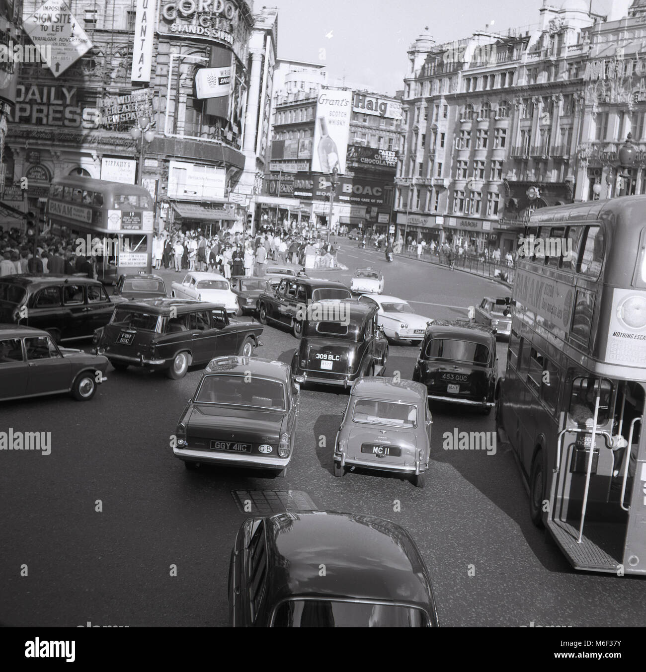 Bus uk 1960s High Resolution Stock Photography and Images - Alamy