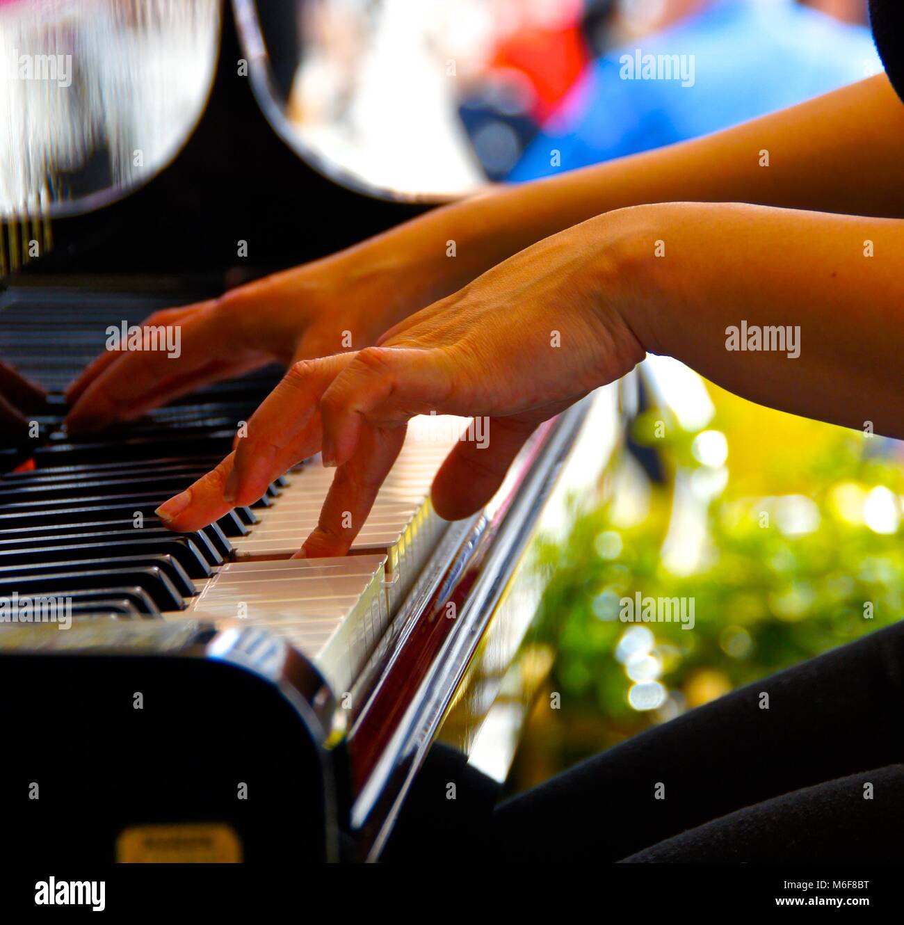 Dancing hands on the keyboard Stock Photo - Alamy