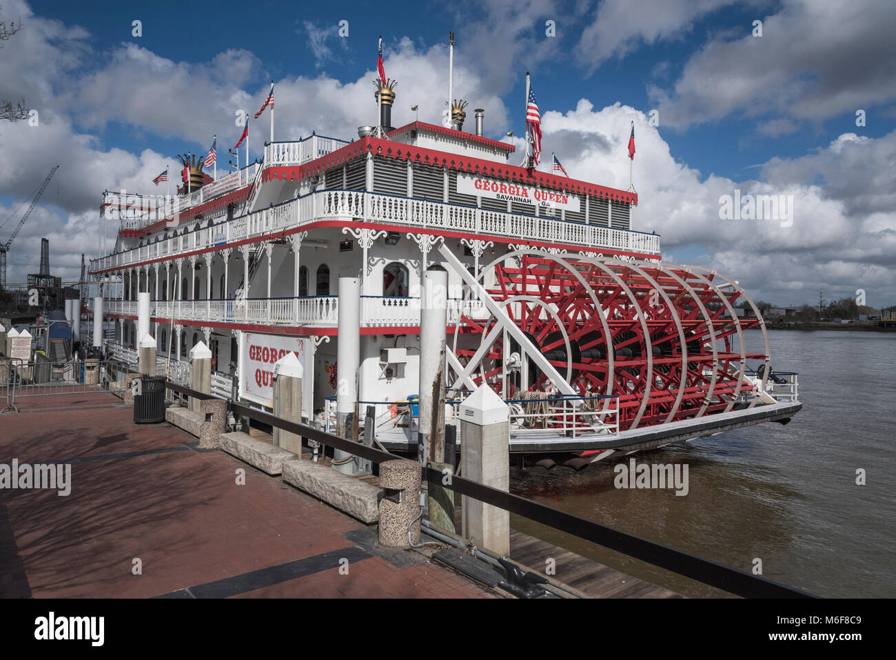 Savannah Georgia River Queen as seen from River Street in Sanvannah ...