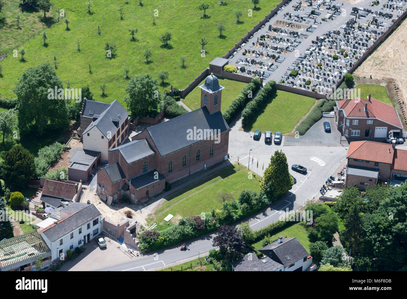 Flemish village hi-res stock photography and images - Alamy