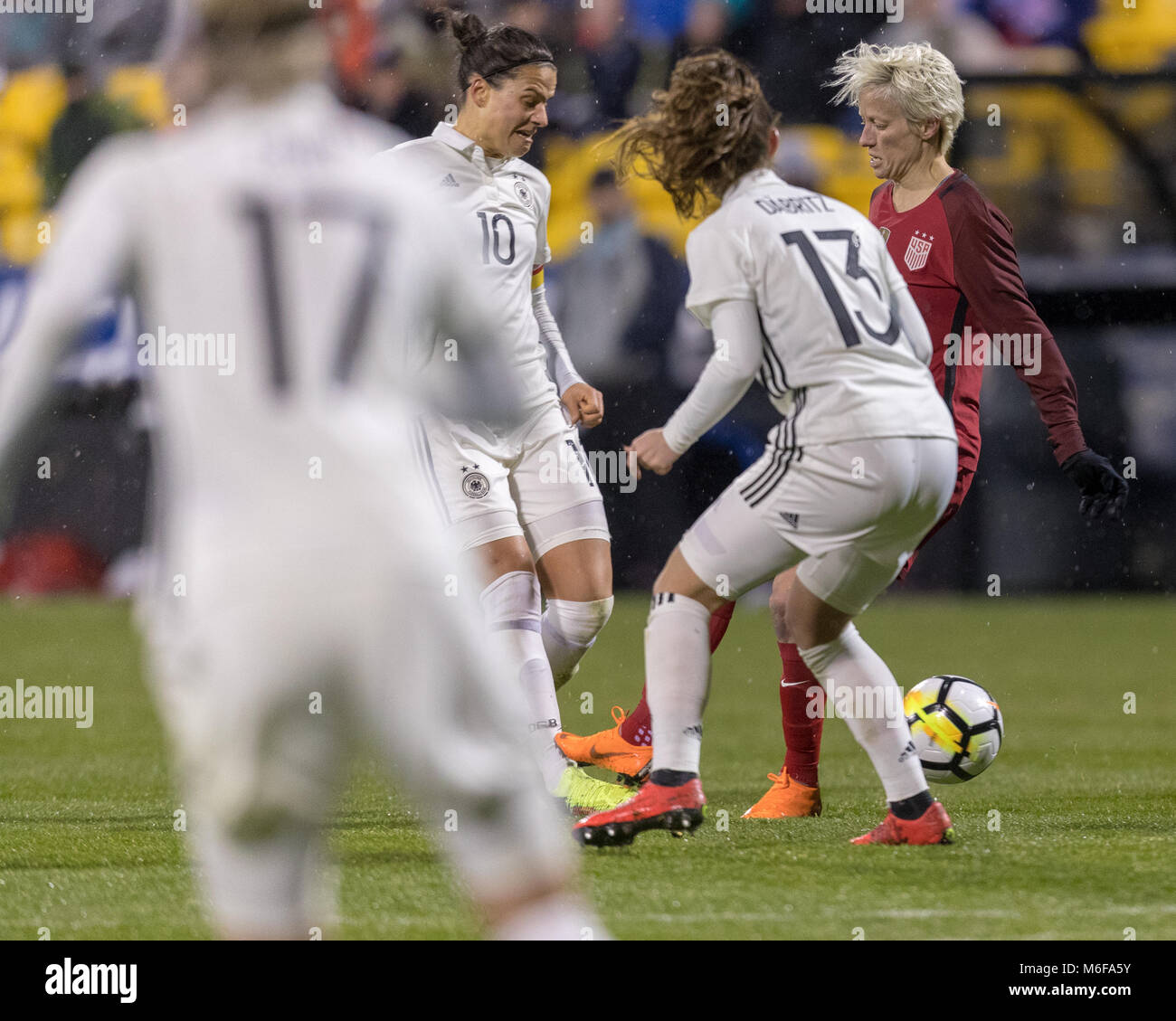Megan Rapinoe and the US team attack the goal Stock Photo - Alamy