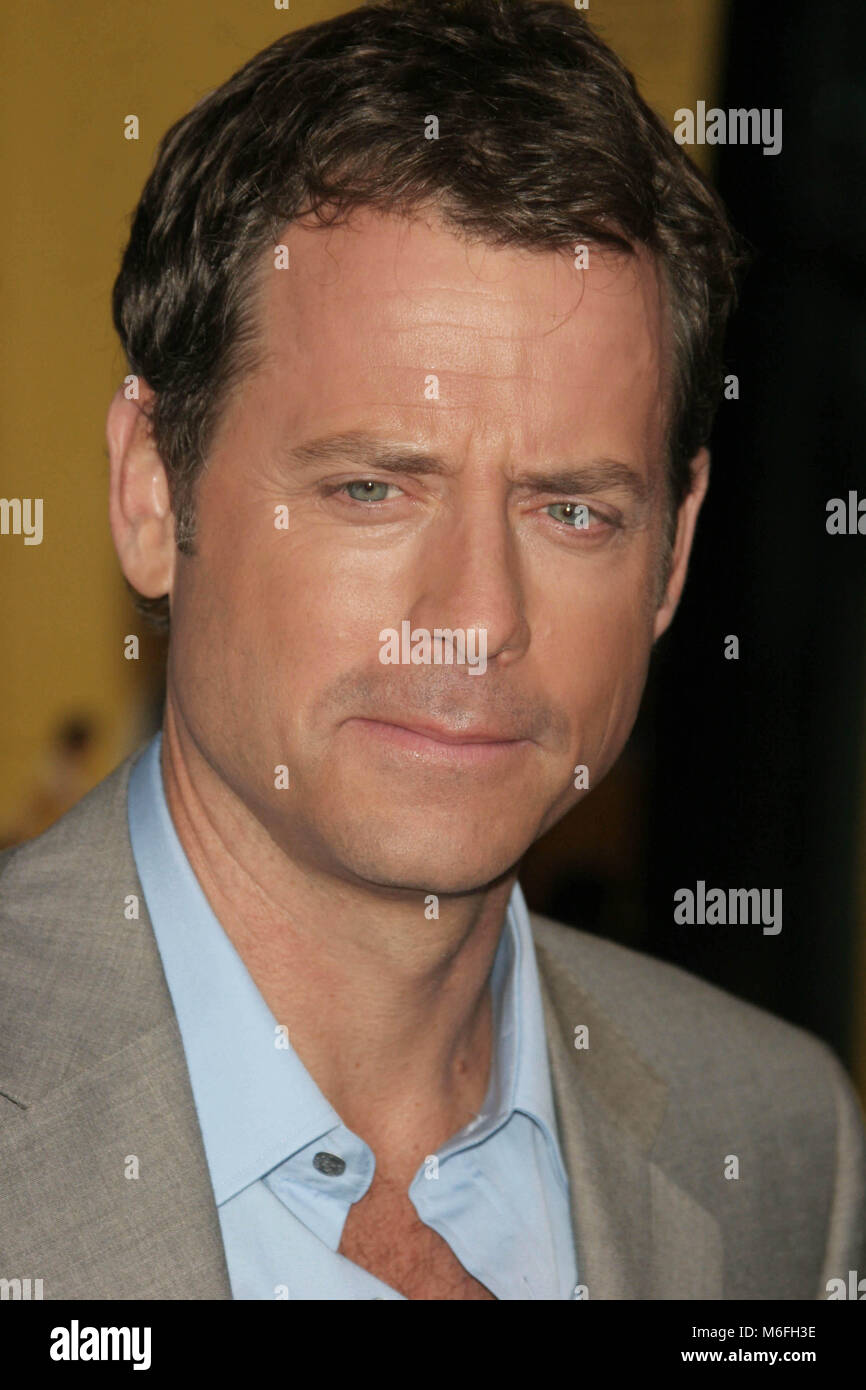 GREG KINNEAR 2006 FILE PHOTO Photo to By John Barrett-PHOTOlink Photo via Credit: Newscom/Alamy ...
