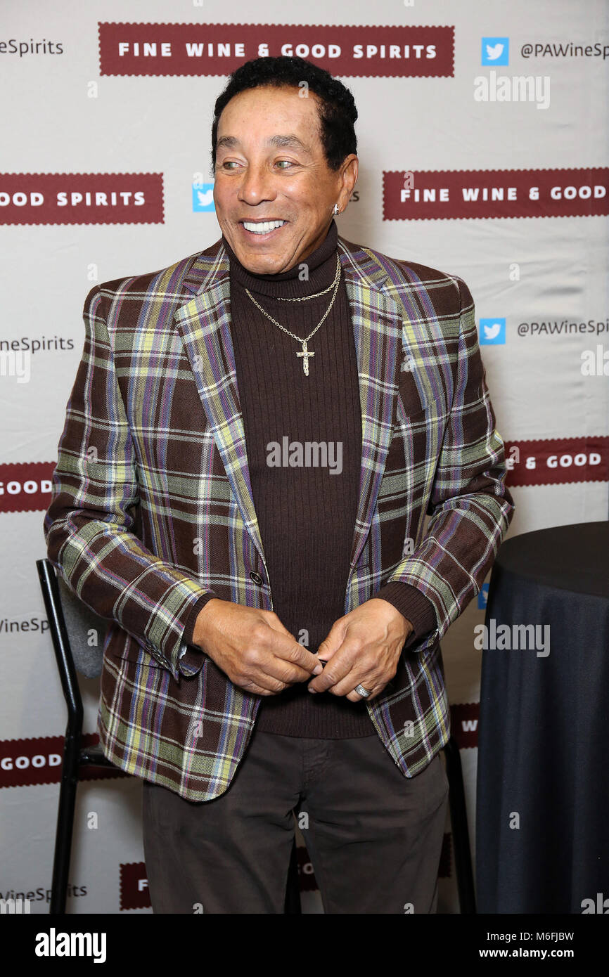 Smokey robinson and the miracles hi-res stock photography and images ...