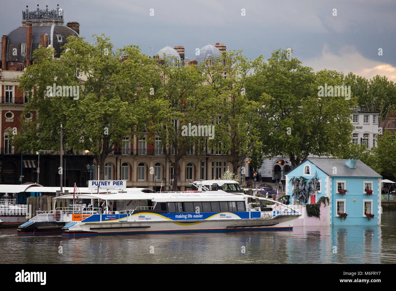 Moored at putney hi-res stock photography and images - Alamy