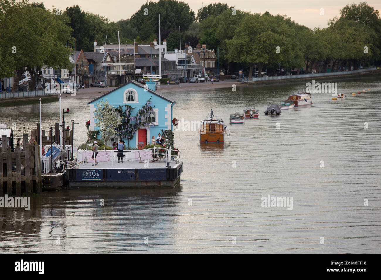 Moored at putney hi-res stock photography and images - Alamy