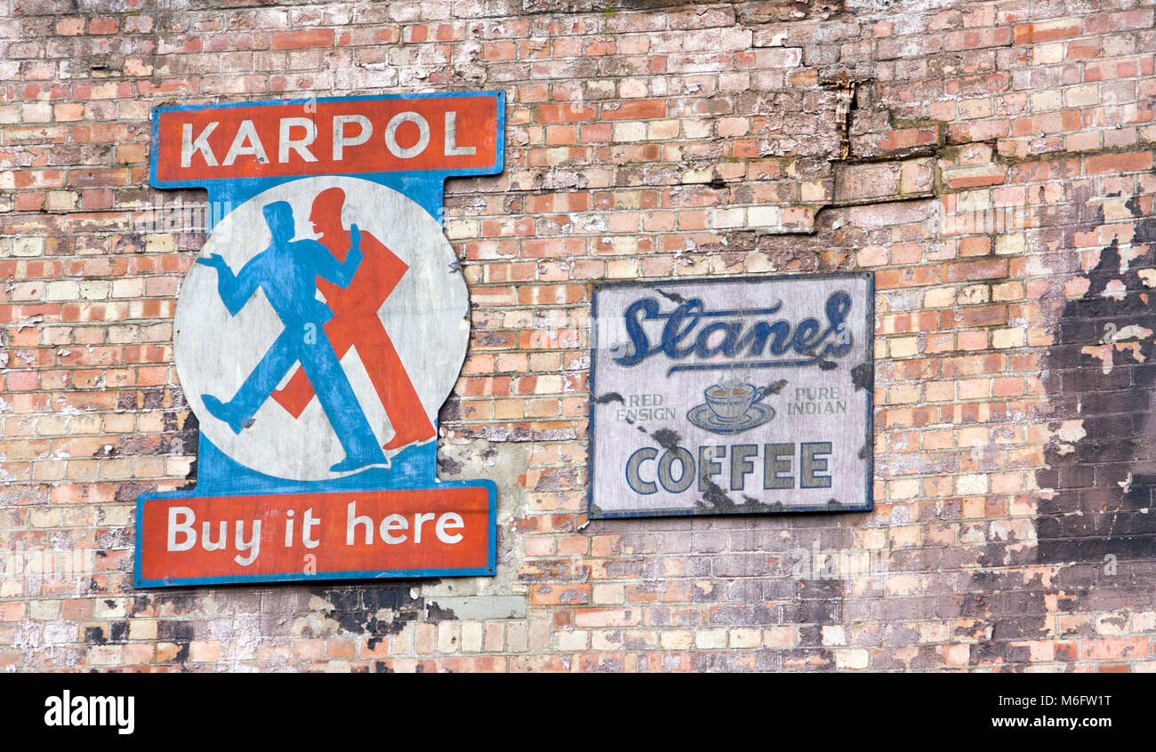 Tin Signs High Resolution Stock Photography and Images - Alamy