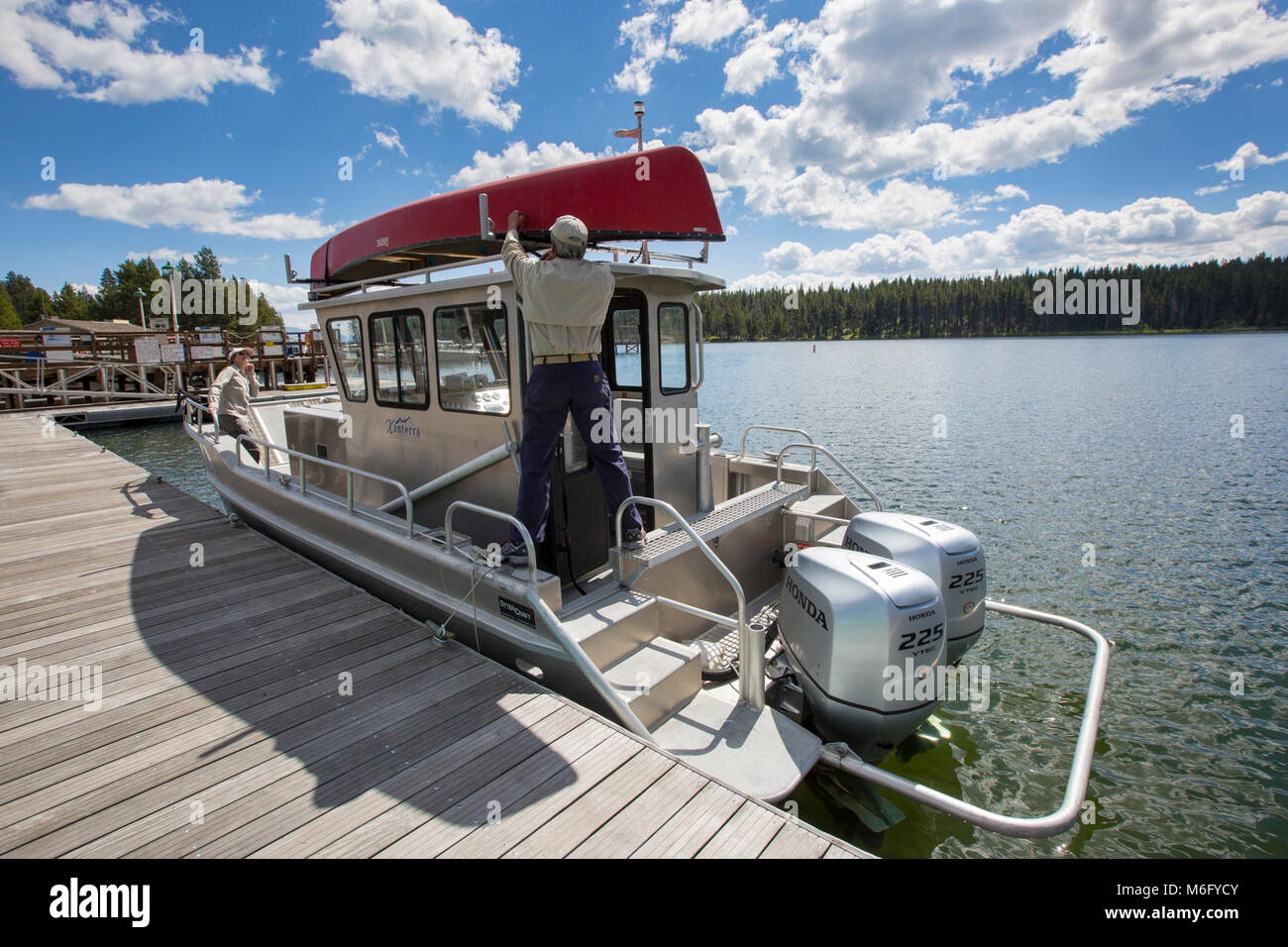 Canoe shuttle, Yellowstone Lake Stock Photo - Alamy