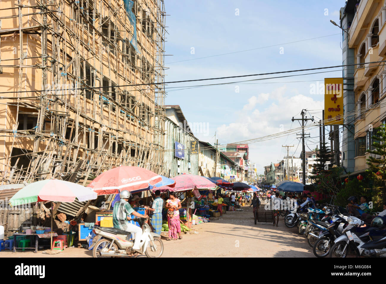 Mawlamyine hi-res stock photography and images - Alamy