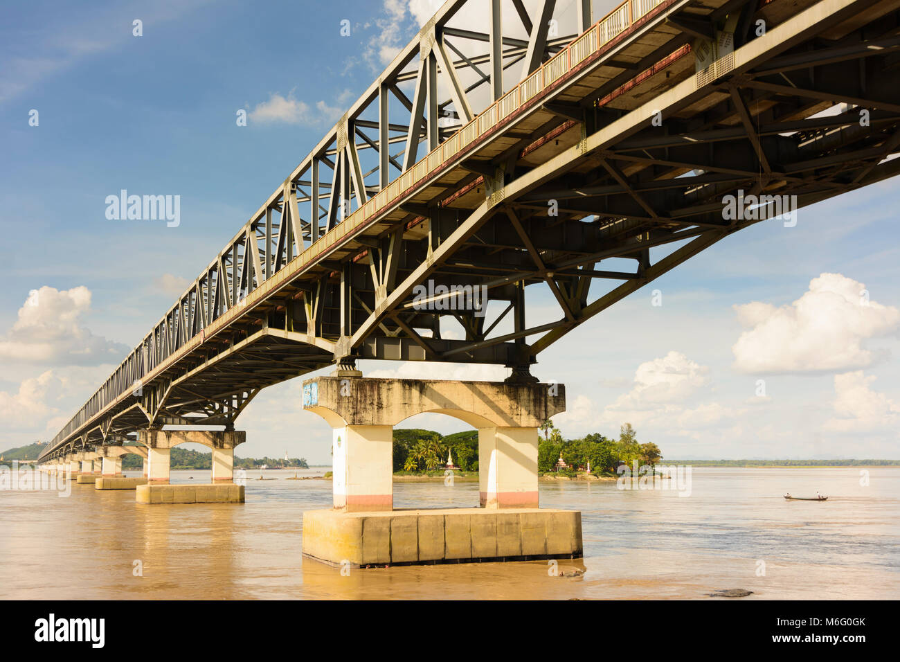 Thanlwin bridge hi-res stock photography and images - Alamy
