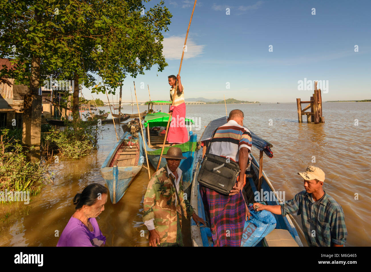 Mawlamyine (Mawlamyaing, Moulmein): people enter ferry boat, Thanlwin ...