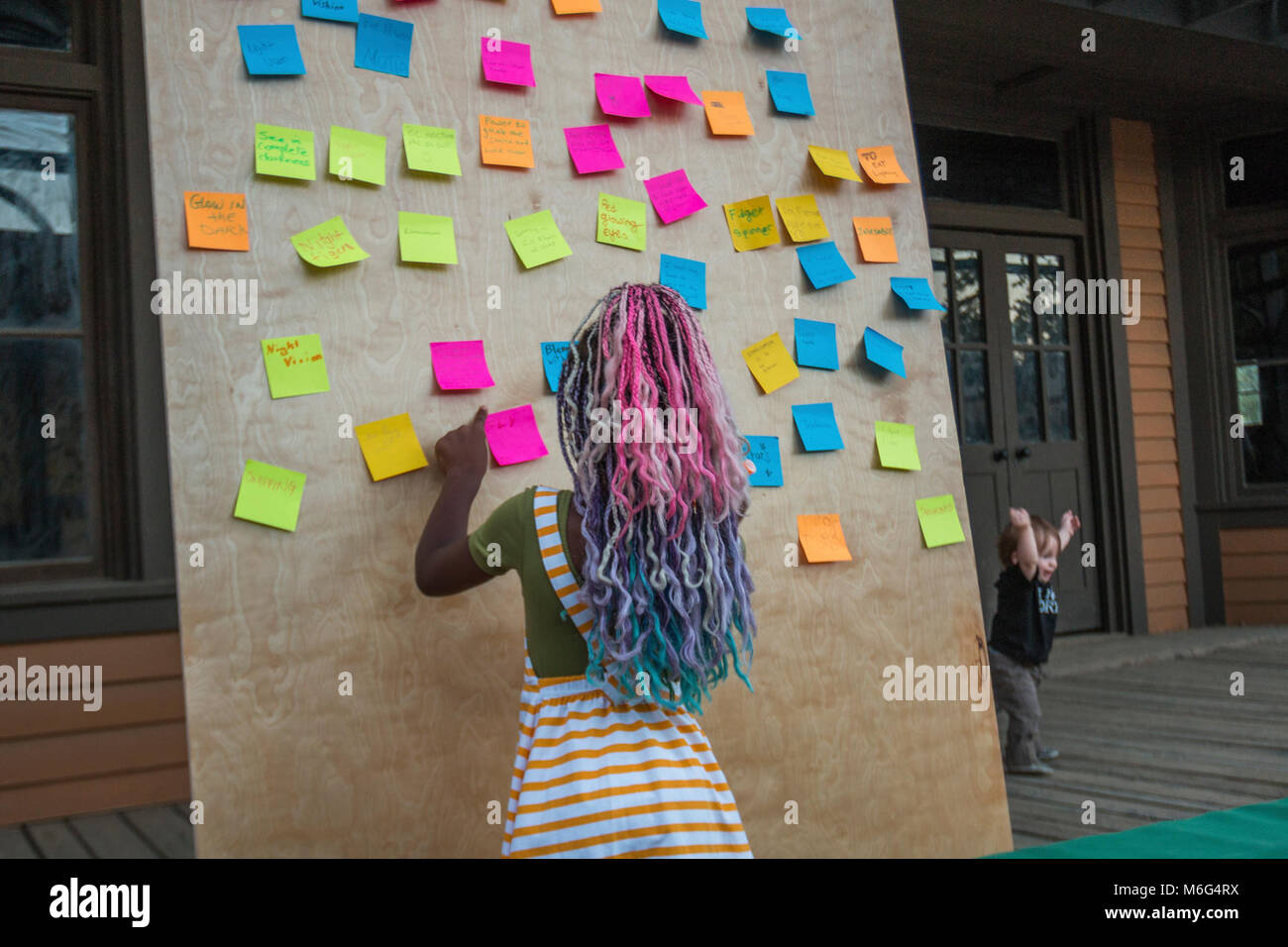 Night sky party hi-res stock photography and images - Alamy