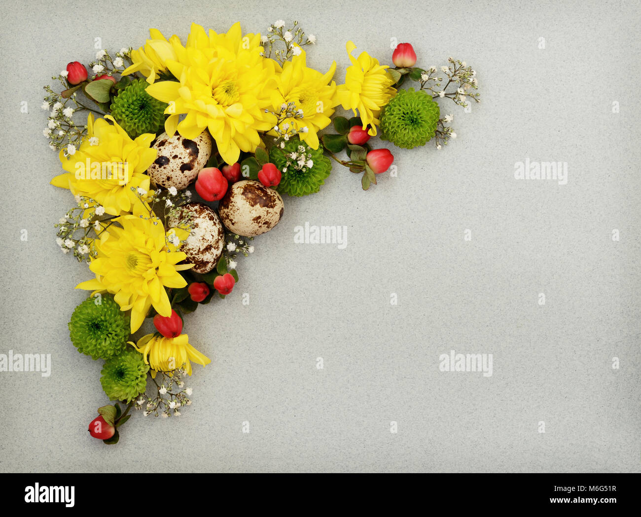 Corner border easter egg hi-res stock photography and images - Alamy