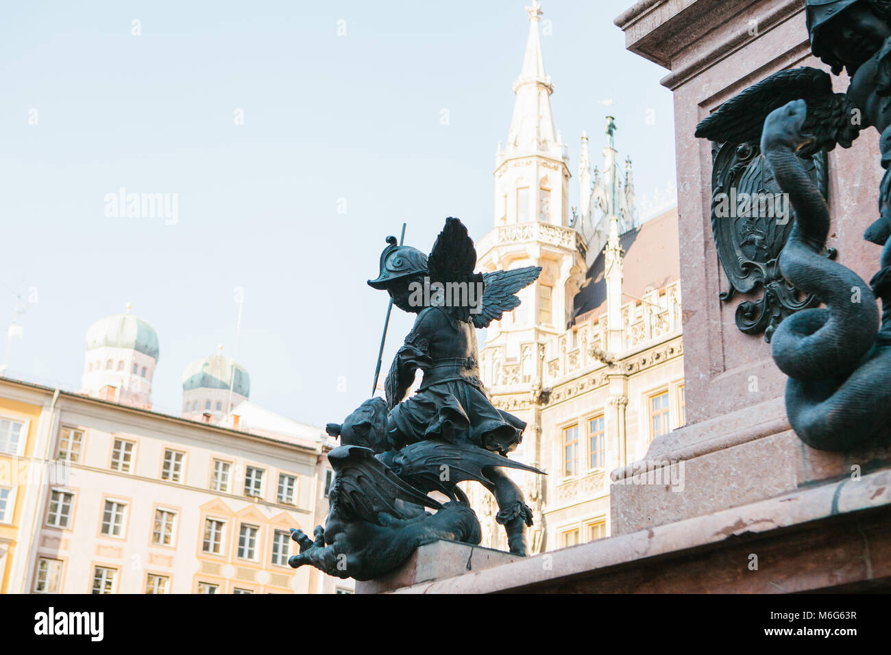 Munich. Warrior statue in Marienplatz Stock Photo - Alamy