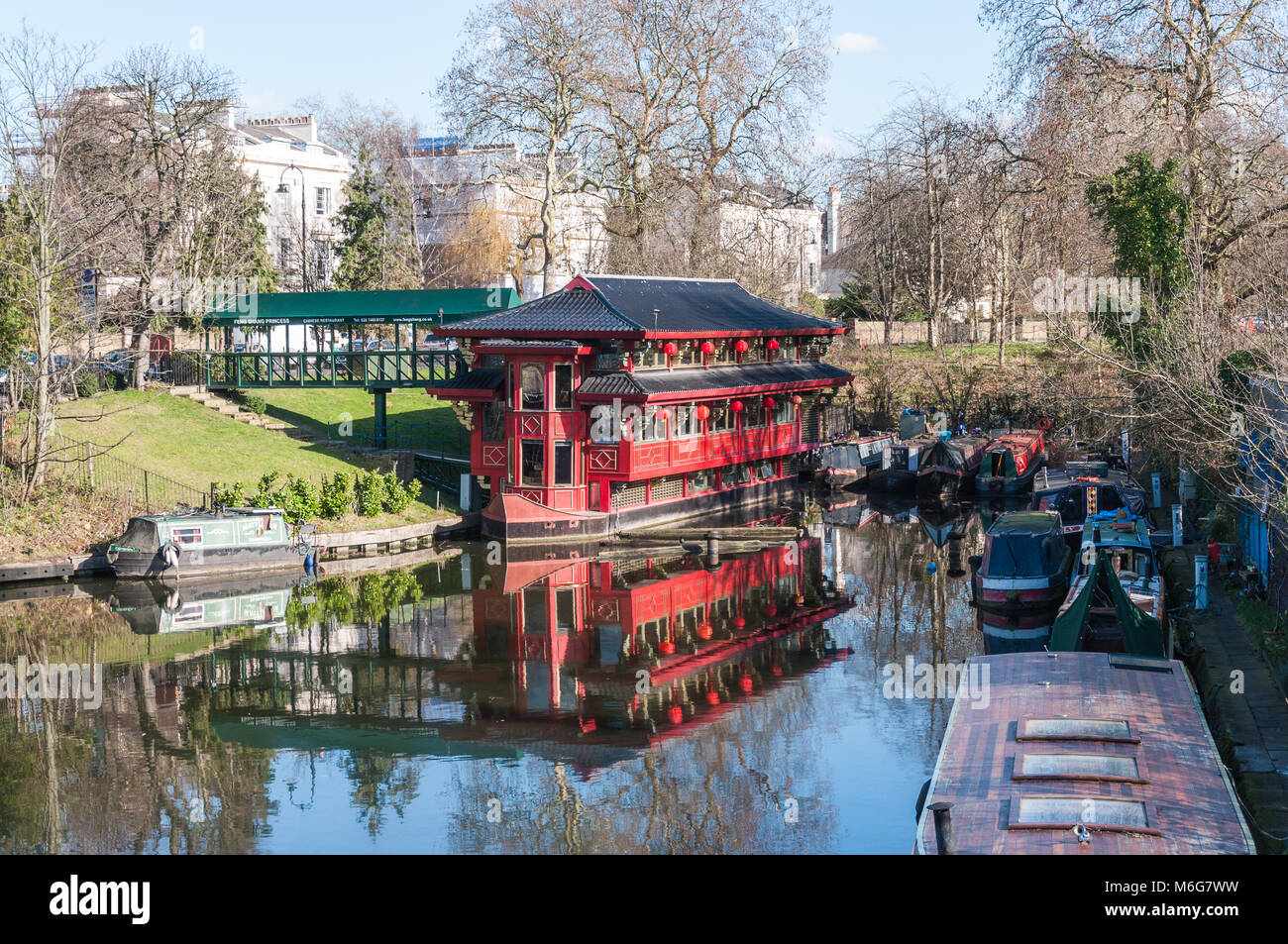 The Feng Shang Princess floating Chinese restaurant, London, England ...