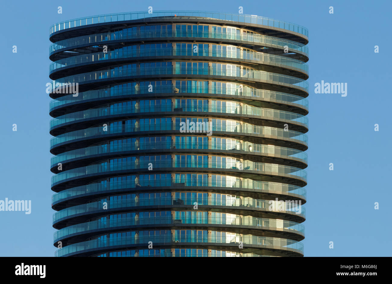 Arena Tower residential skyscraper in Canary Wharf, London England ...