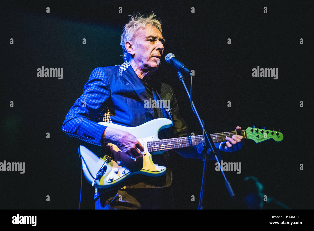 John davies singer hi-res stock photography and images - Alamy