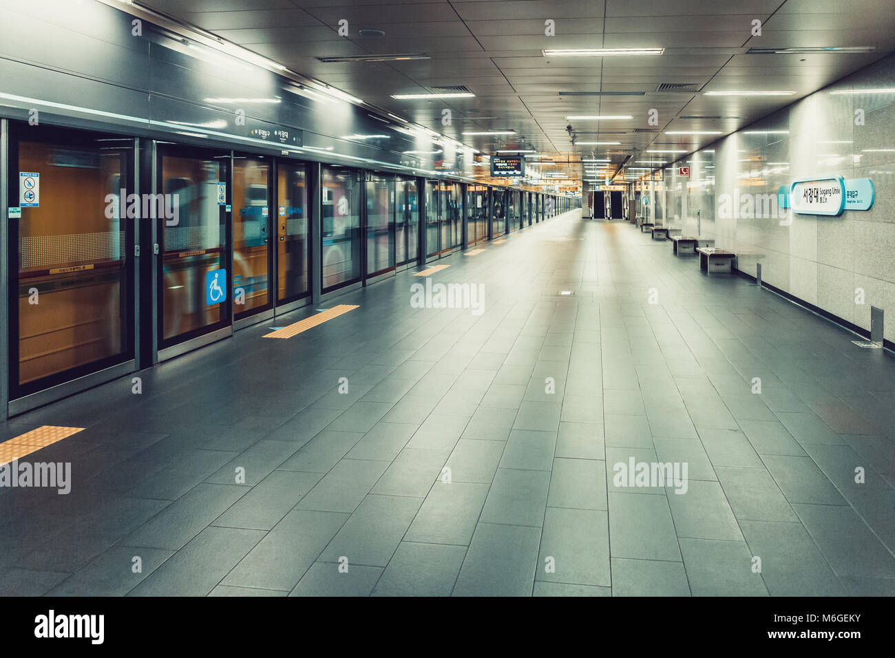 SEOUL, KOREA - AUGUST 12, 2015: Empty subway platform at Sogang ...