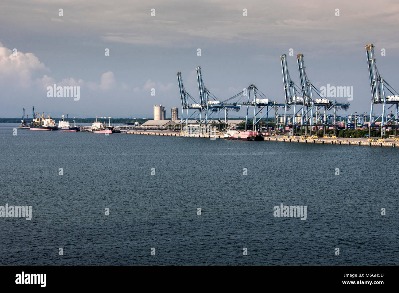 Port klang hi-res stock photography and images - Alamy