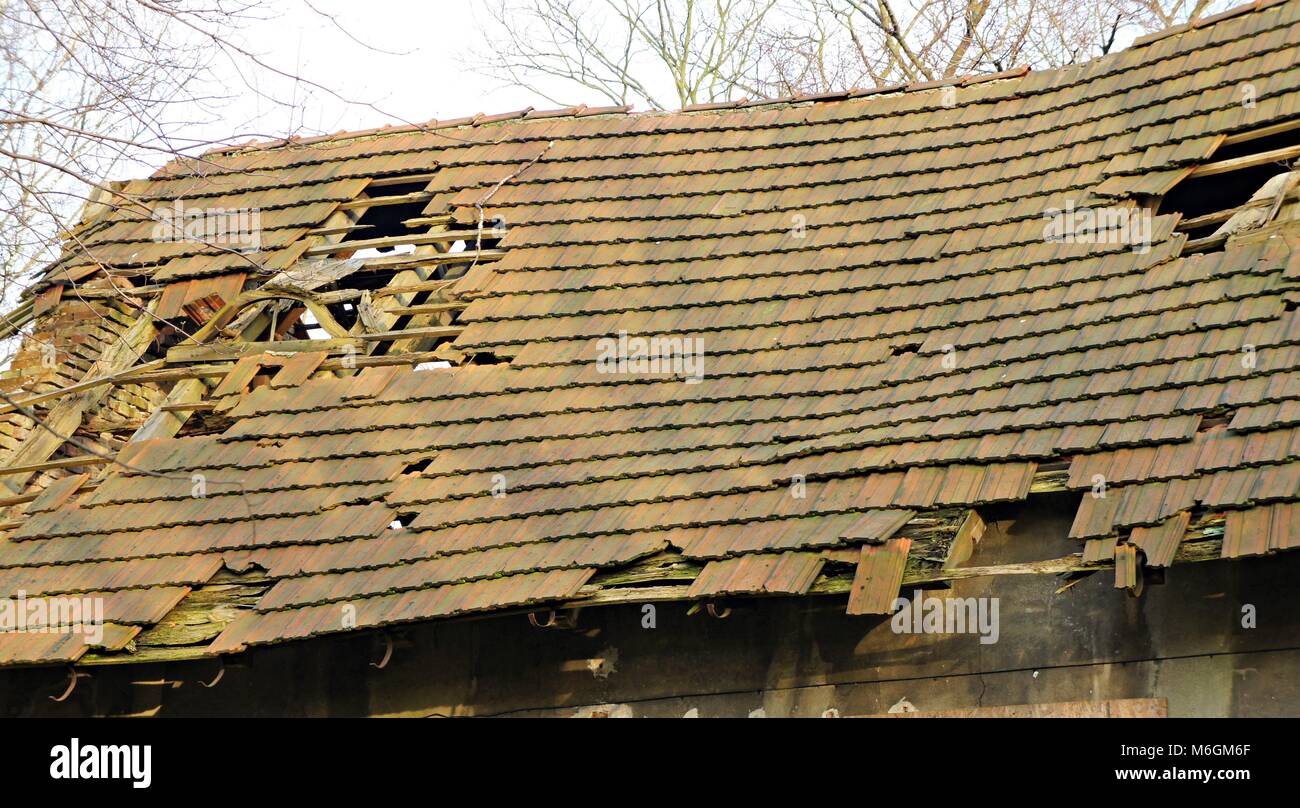 Broken Old Roof Of The House Lodz Poland Stock Photo - Alamy