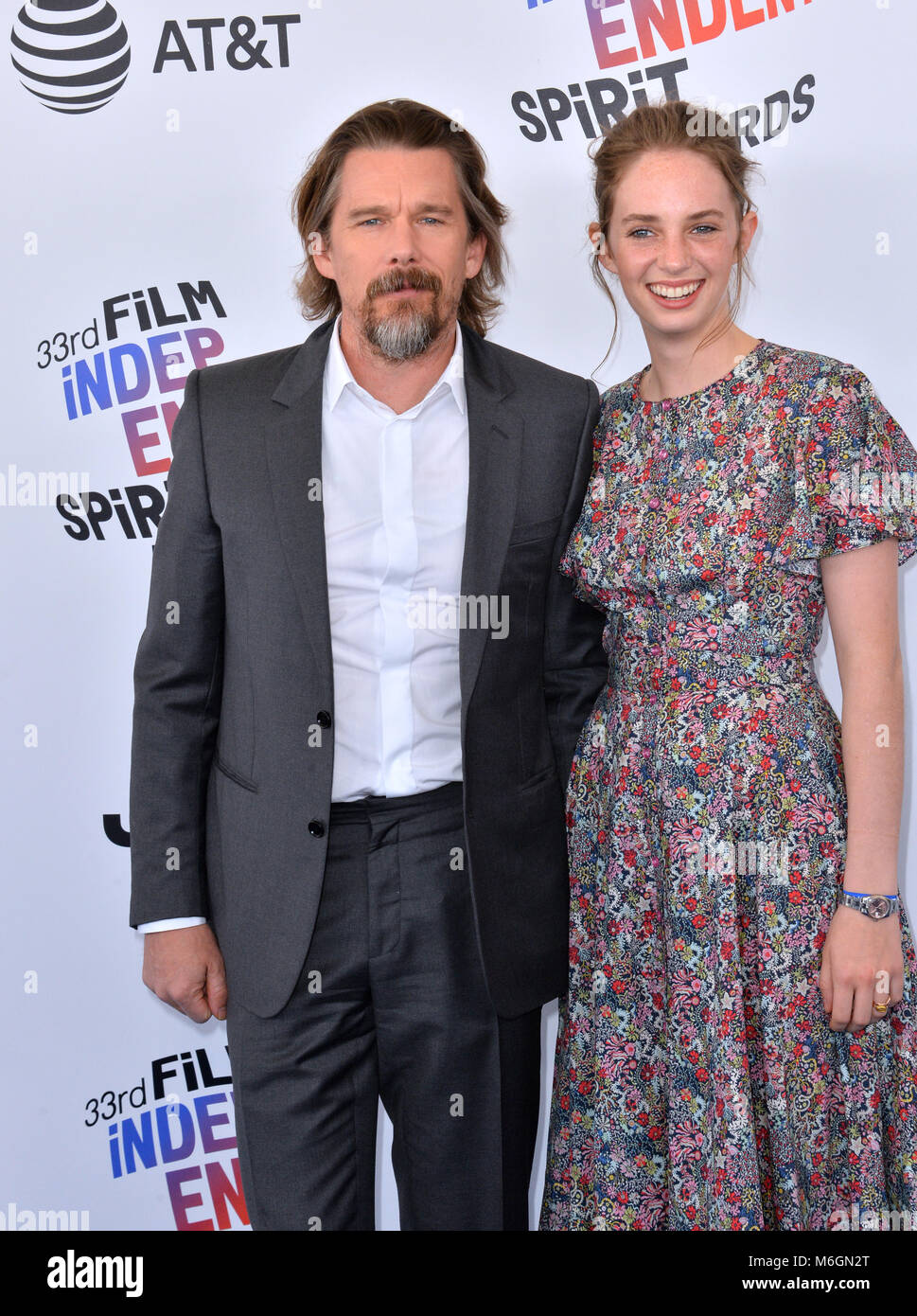 Maya hawke ethan hawke hi-res stock photography and images - Alamy