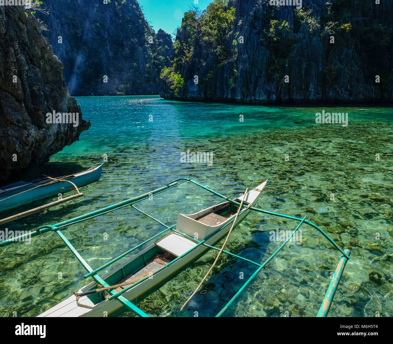 Traditional boats on sea in Palawan Island, Philippines Stock Photo - Alamy