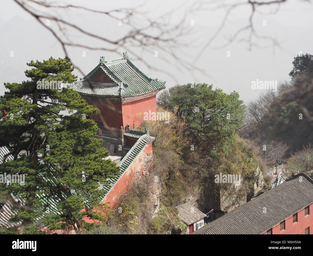 Wudang Temple and Wudang Mountaing. The Origin of Chinese Taoist ...