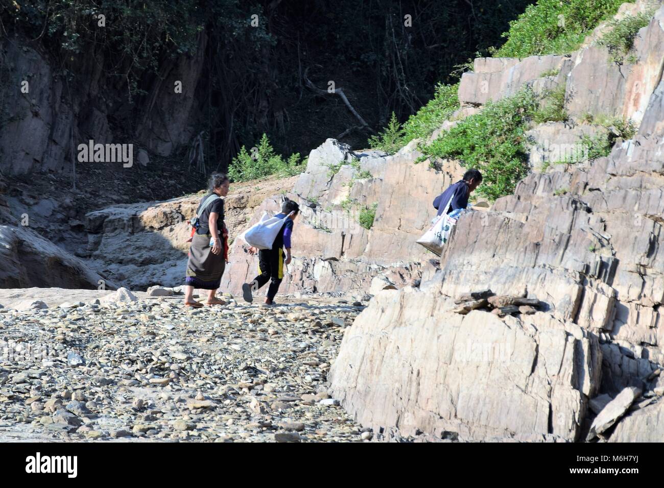 Everyday life scenes in Laos Stock Photo - Alamy