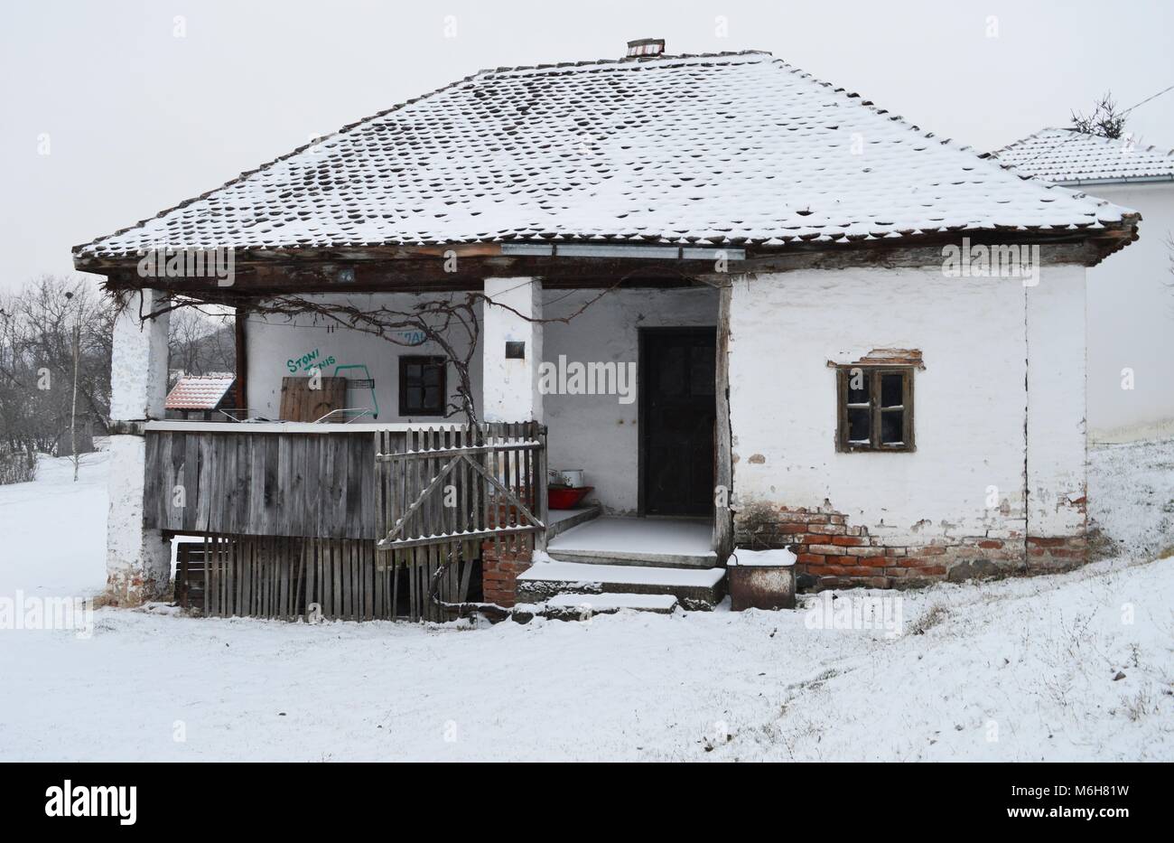 old abandoned house in winter in the snow Stock Photo - Alamy