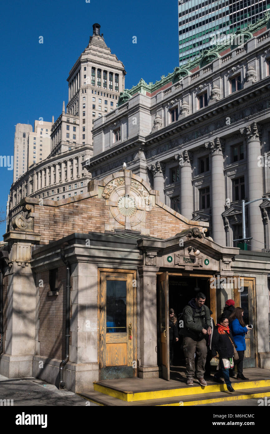Subway station new york exterior hi-res stock photography and images ...