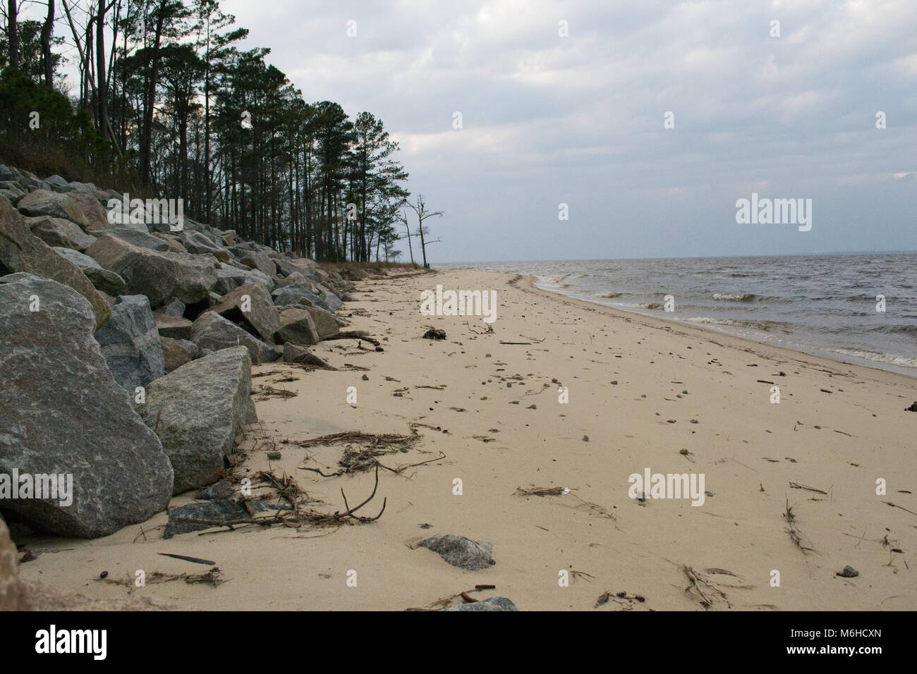 Neusiok River Trail along the banks of the Neuse River in New Bern ...