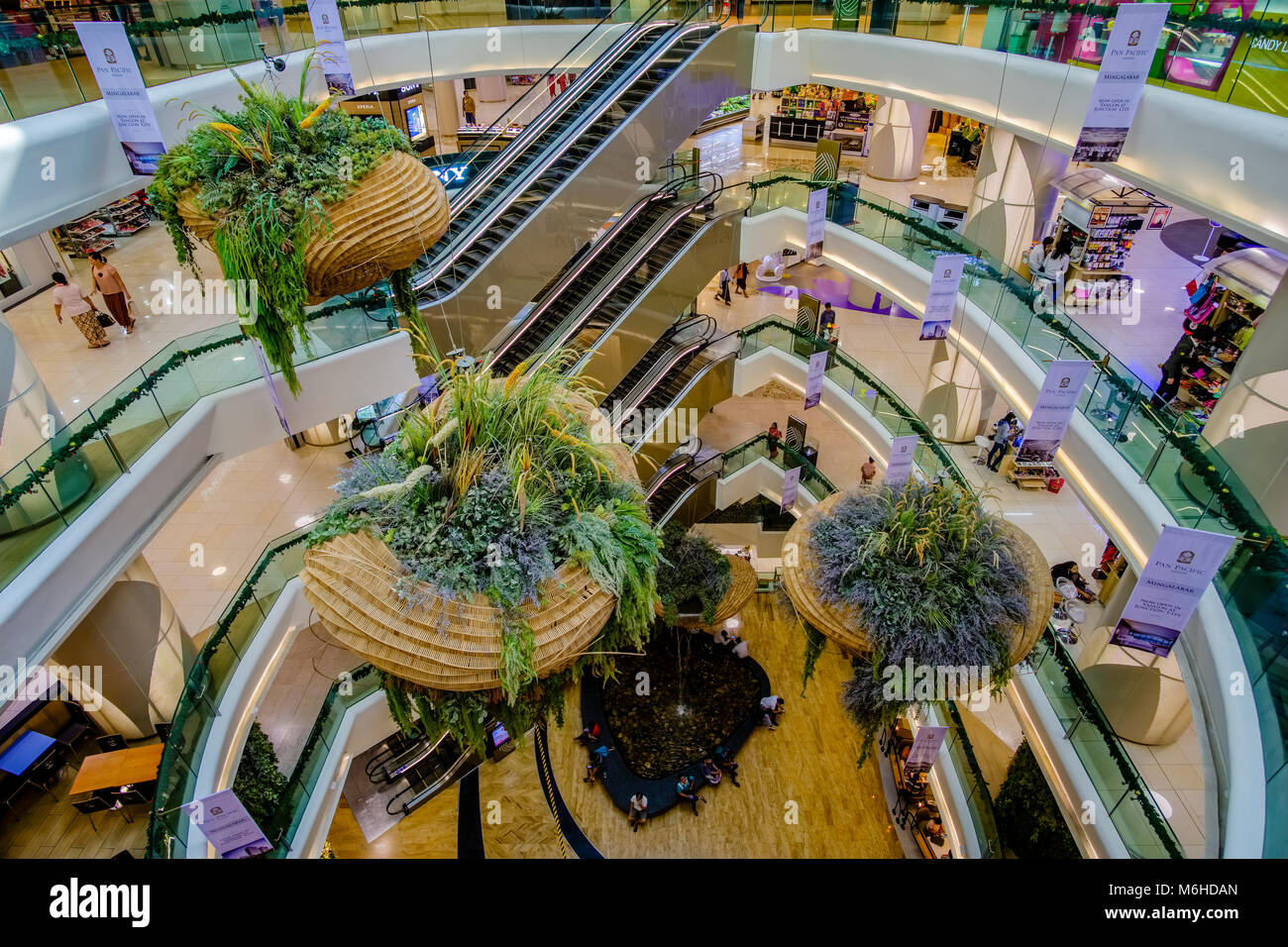Shopping mall interior floor escalator hi-res stock photography and ...
