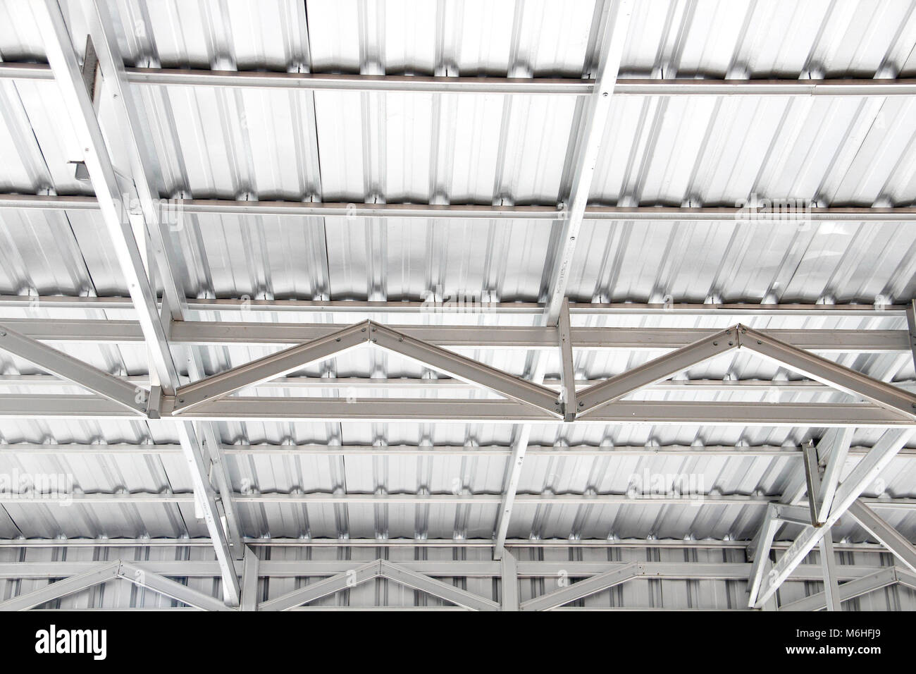 Lightweight metal roof hi-res stock photography and images - Alamy