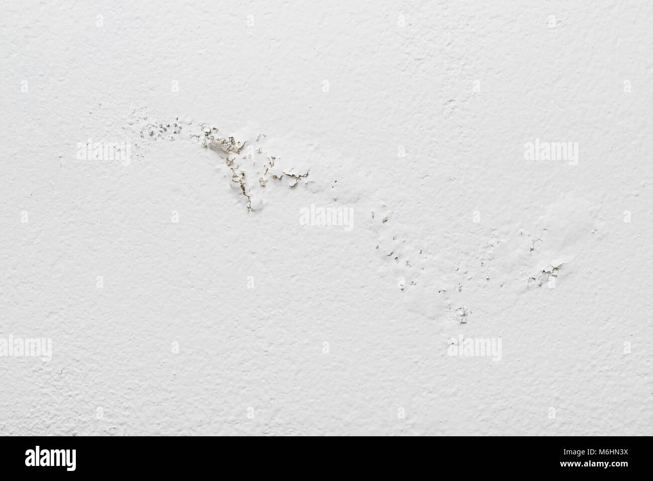 Moisture damaged white wall texture Stock Photo - Alamy