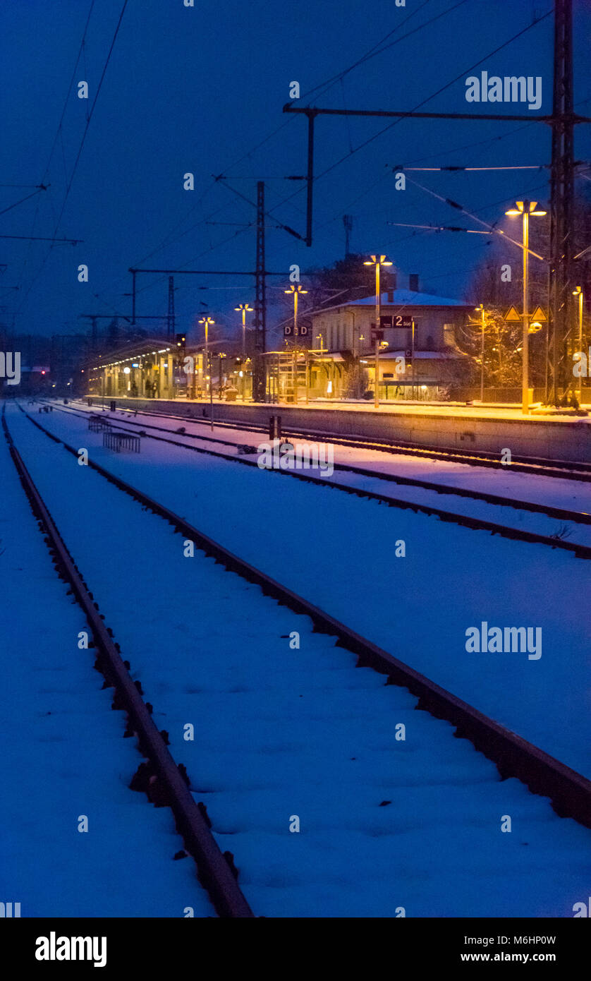 Lonely night train hi-res stock photography and images - Alamy