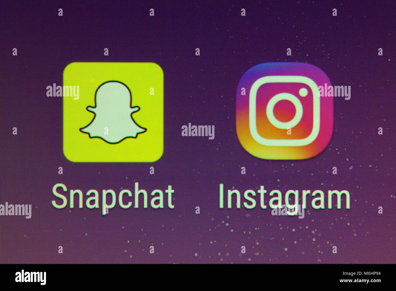 Logo of social media snapchat hi-res stock photography and images - Alamy