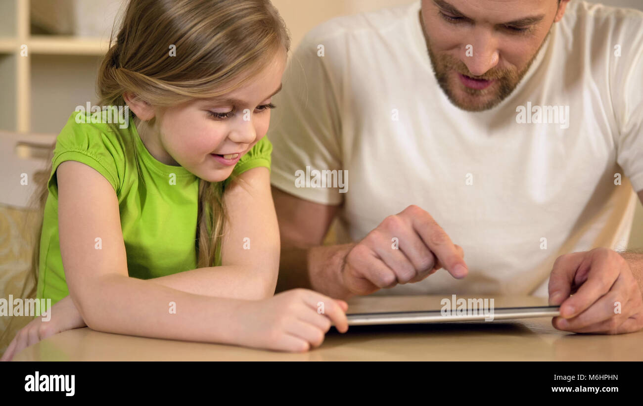 Dad and daughter funny hi-res stock photography and images - Alamy