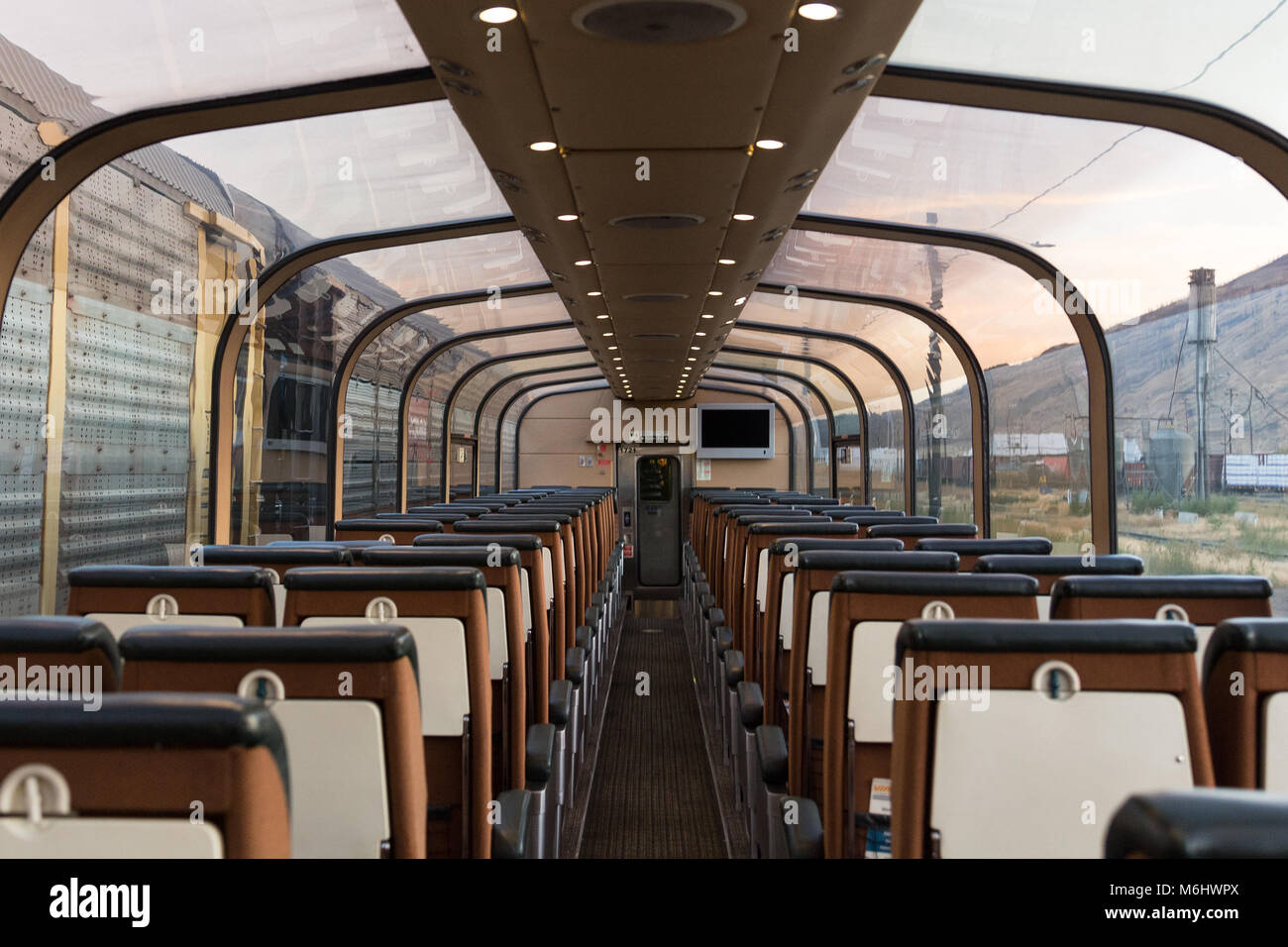 Via rail canadian train hi-res stock photography and images - Alamy