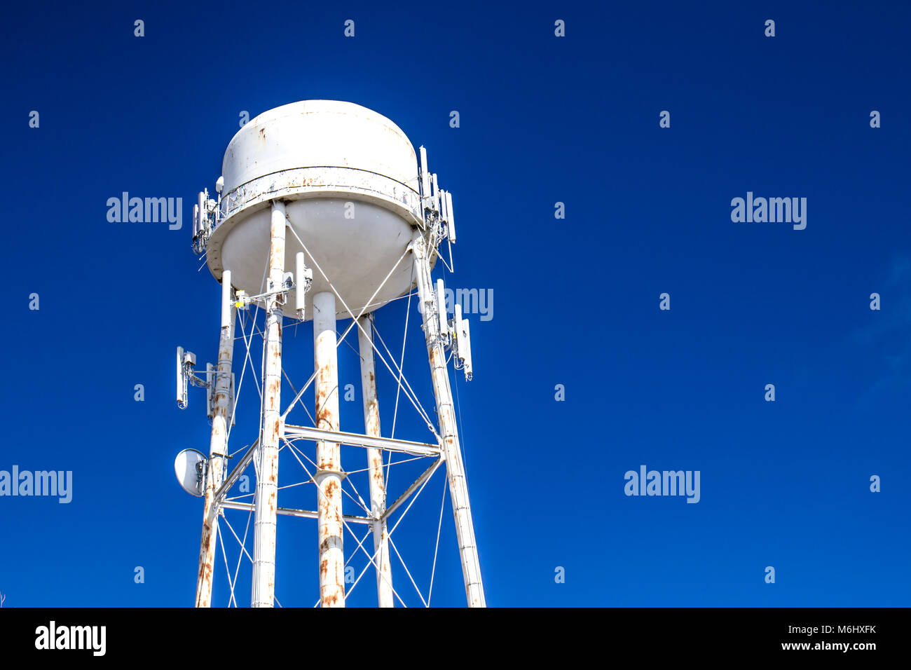 Water tank railing hi-res stock photography and images - Alamy