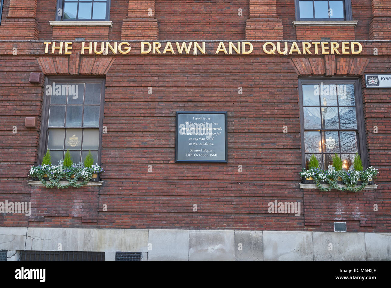 Drawn and quartered hi-res stock photography and images - Alamy
