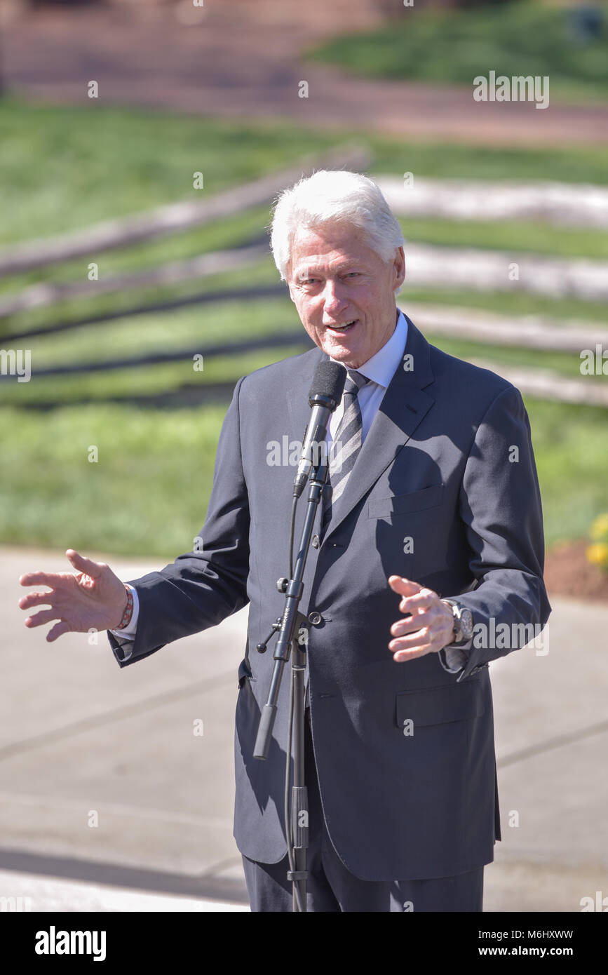 Charlotte, NC. 27 Feb, 2018. Former US President Bill Clinton met with ...