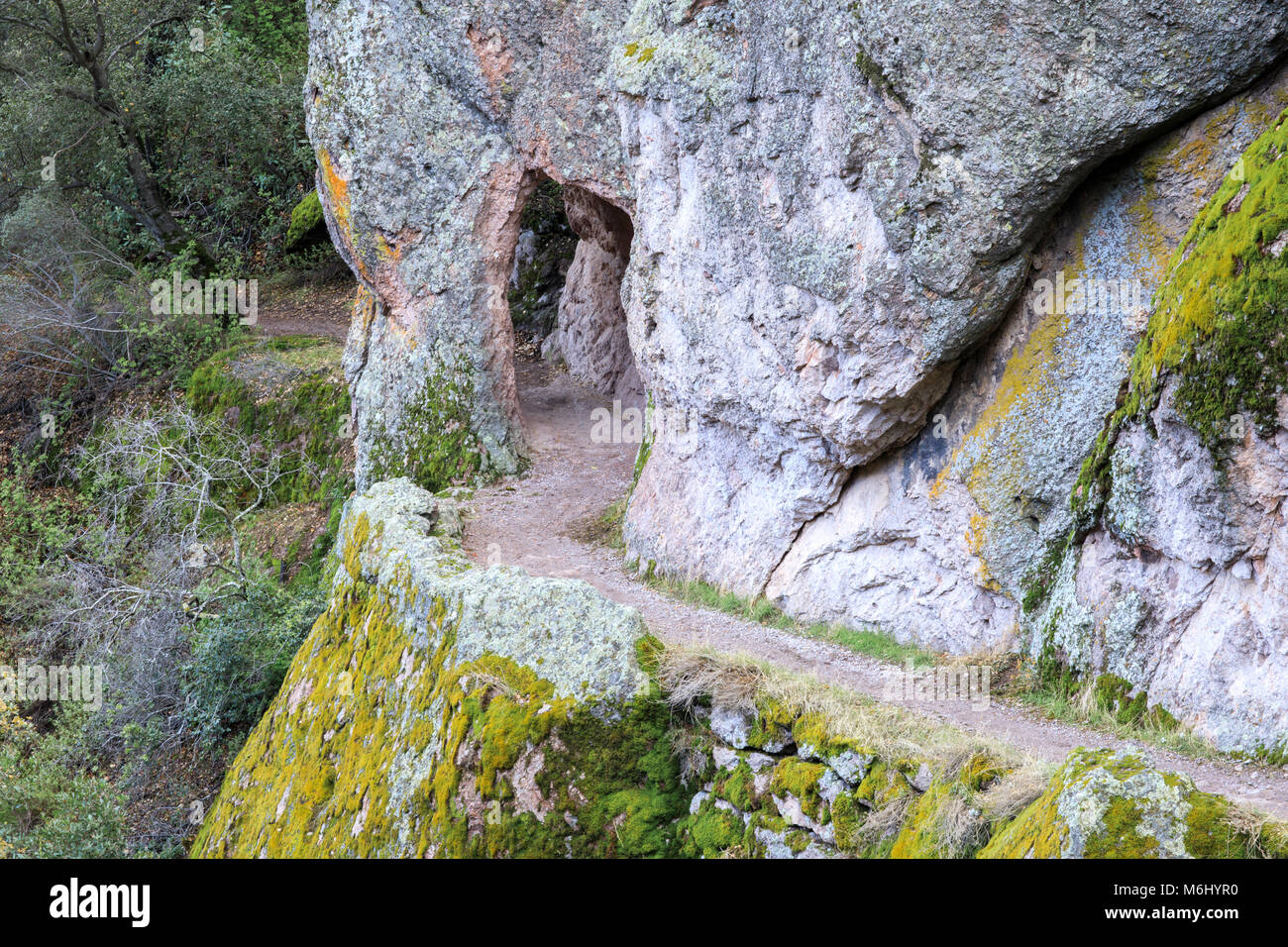 Tunnel Rock High Peaks Trail Stock Photo - Alamy