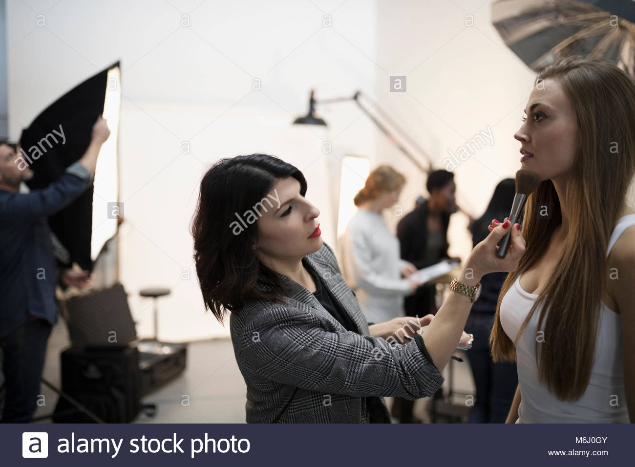 Millennial model hi-res stock photography and images - Alamy