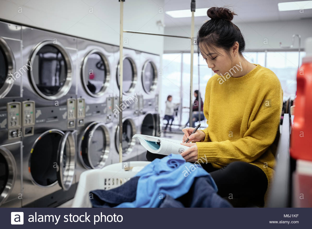 Adult student korean hi-res stock photography and images - Alamy