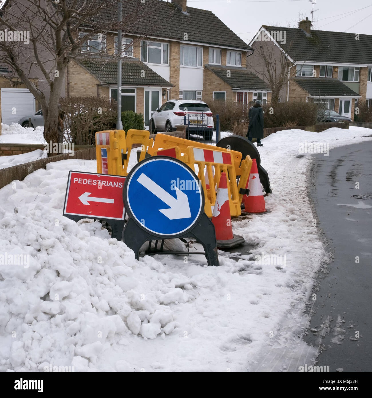 Pavements road hi-res stock photography and images - Alamy