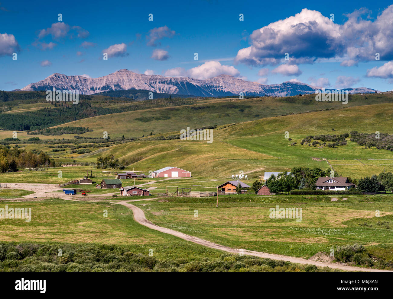 Foothills of the rockies hi-res stock photography and images - Alamy
