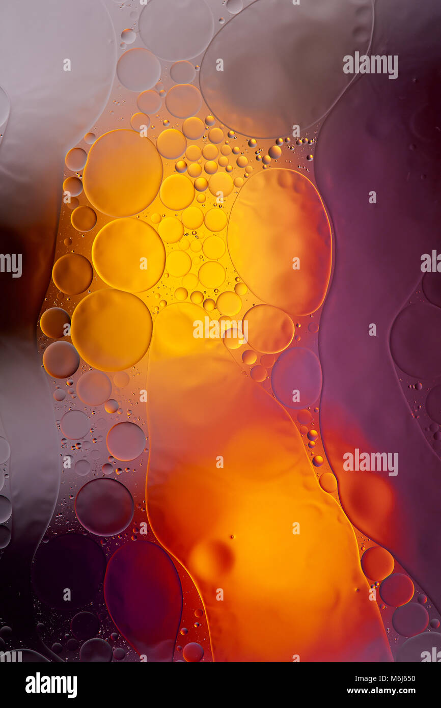 oil drops on a water surface abstract background Stock Photo - Alamy