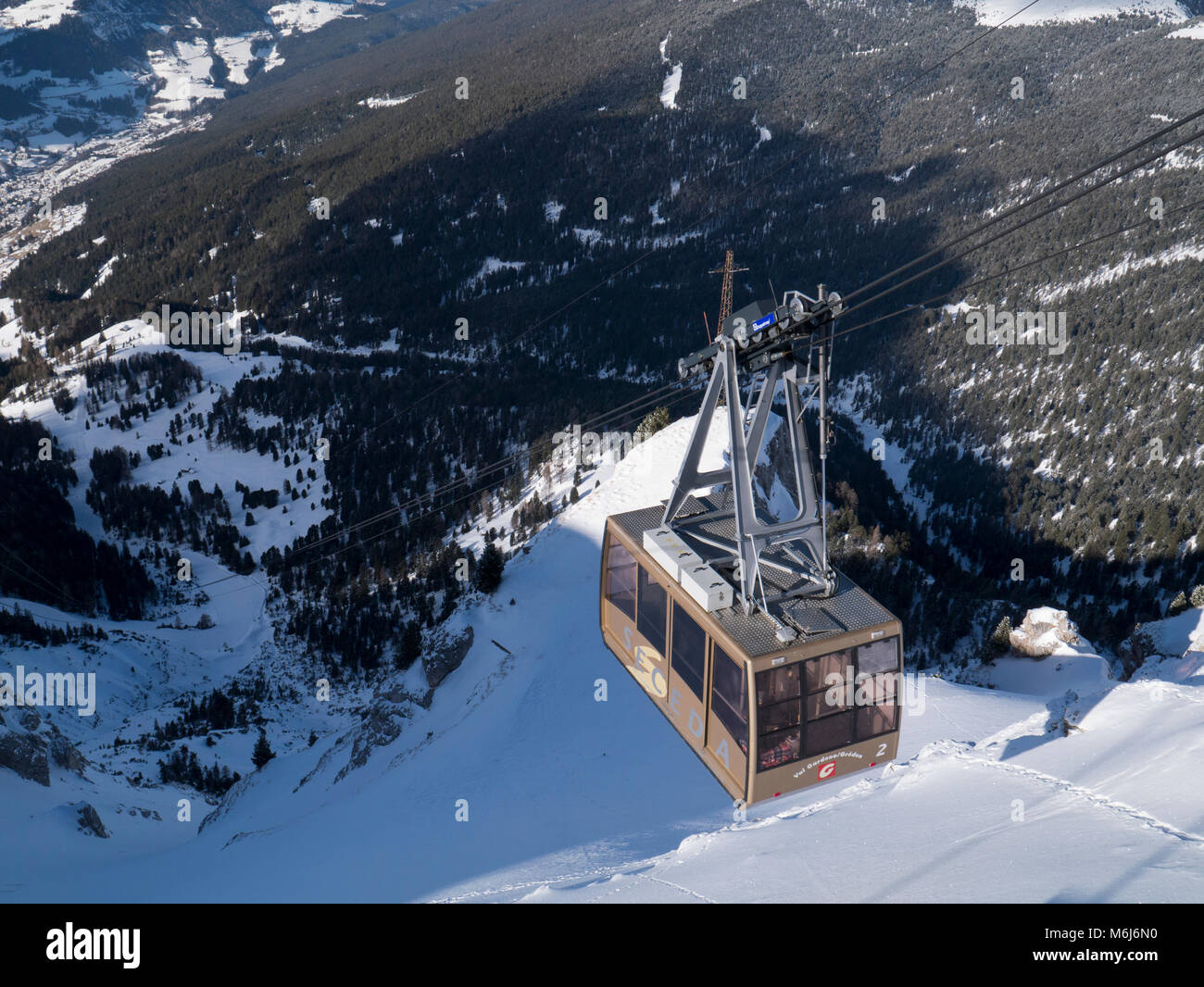 Ortisei cable car hi-res stock photography and images - Alamy