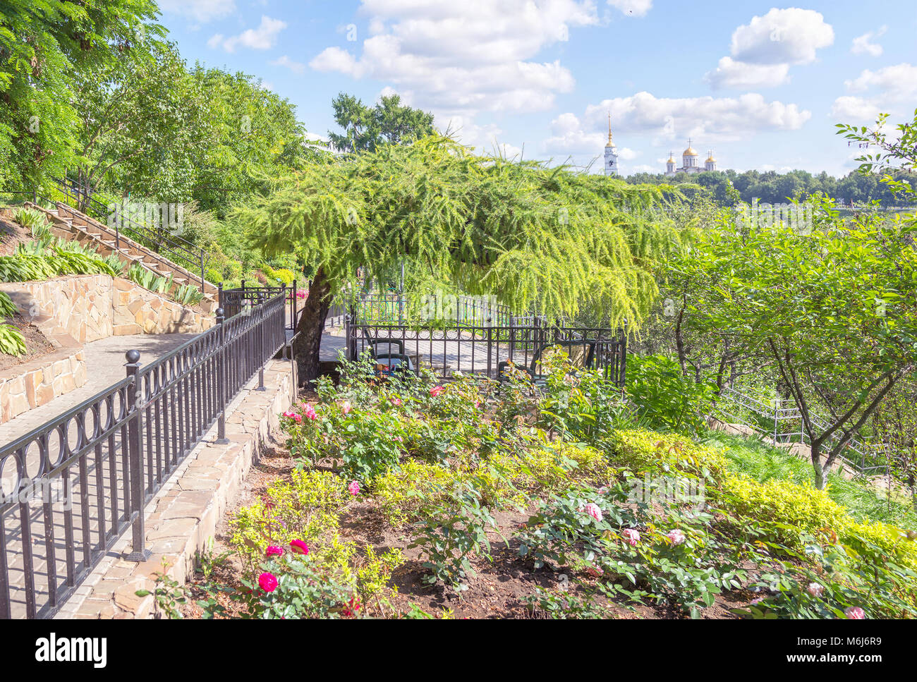 Church garden design hi-res stock photography and images - Alamy